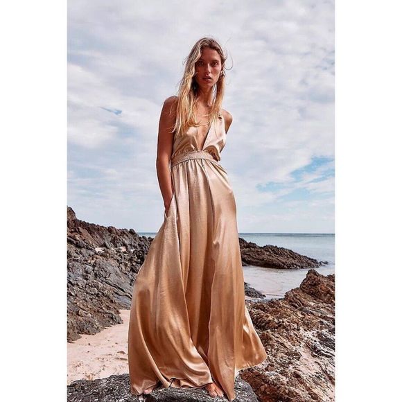 Free People | Dresses | Nwt Free People Look Into The Sun Plunging ...